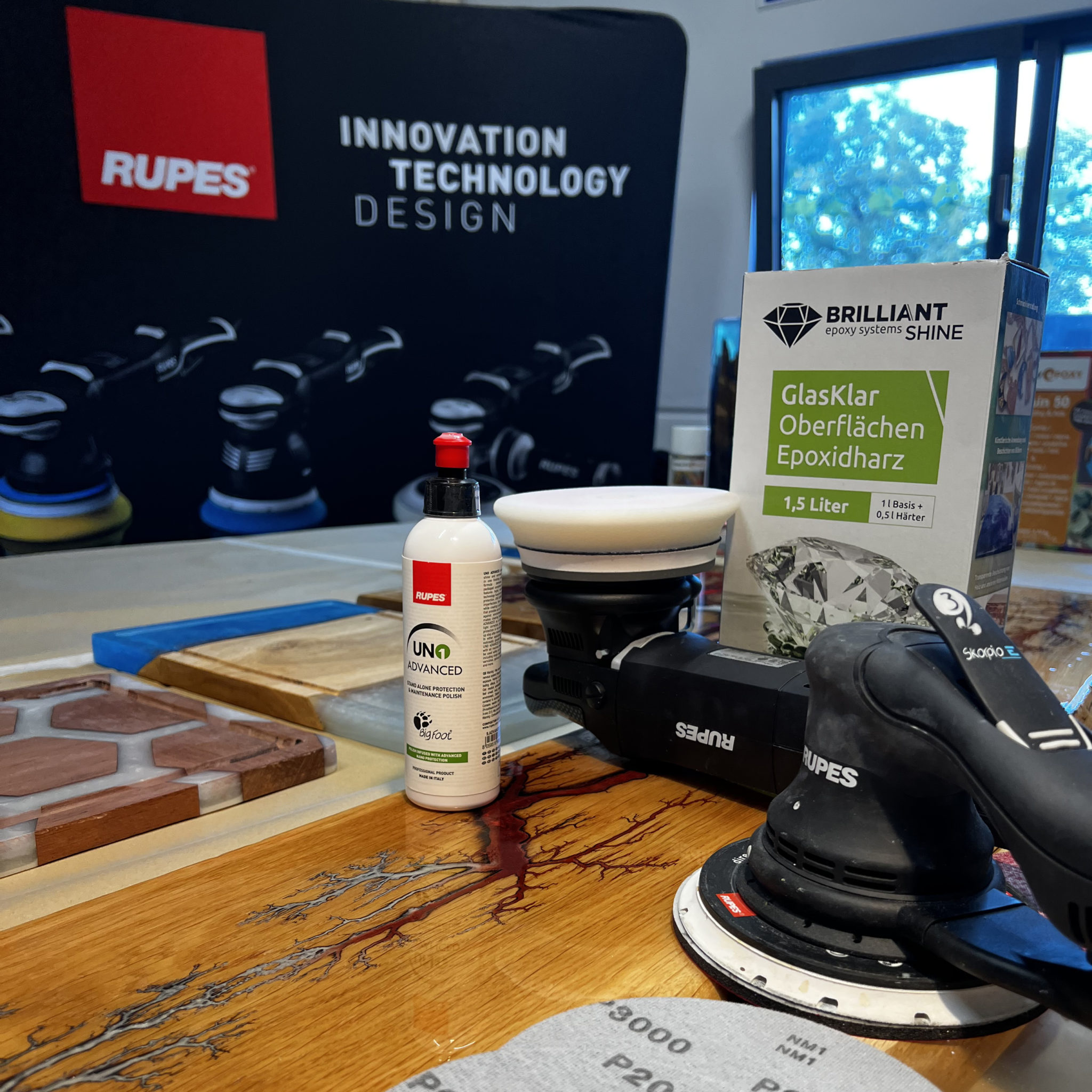 H2N and Yachticon make their wood art works shine with RUPES - Rupes tools